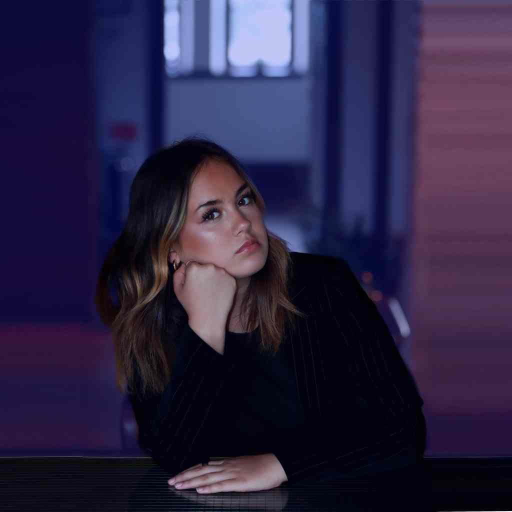 Mörkblå - Alexandra Askerlund - Opus Magnum Studio